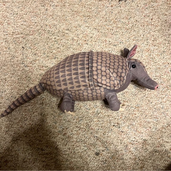 wildlife artists | Toys | Wildlife Artists Armadillo Conservation ...
